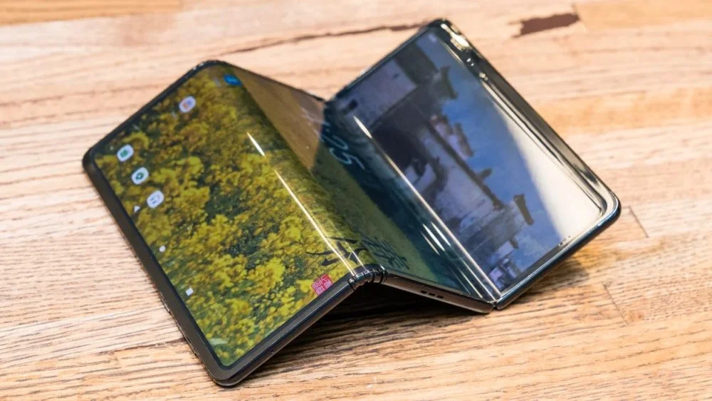Huawei to make a new type of phone known as double folding