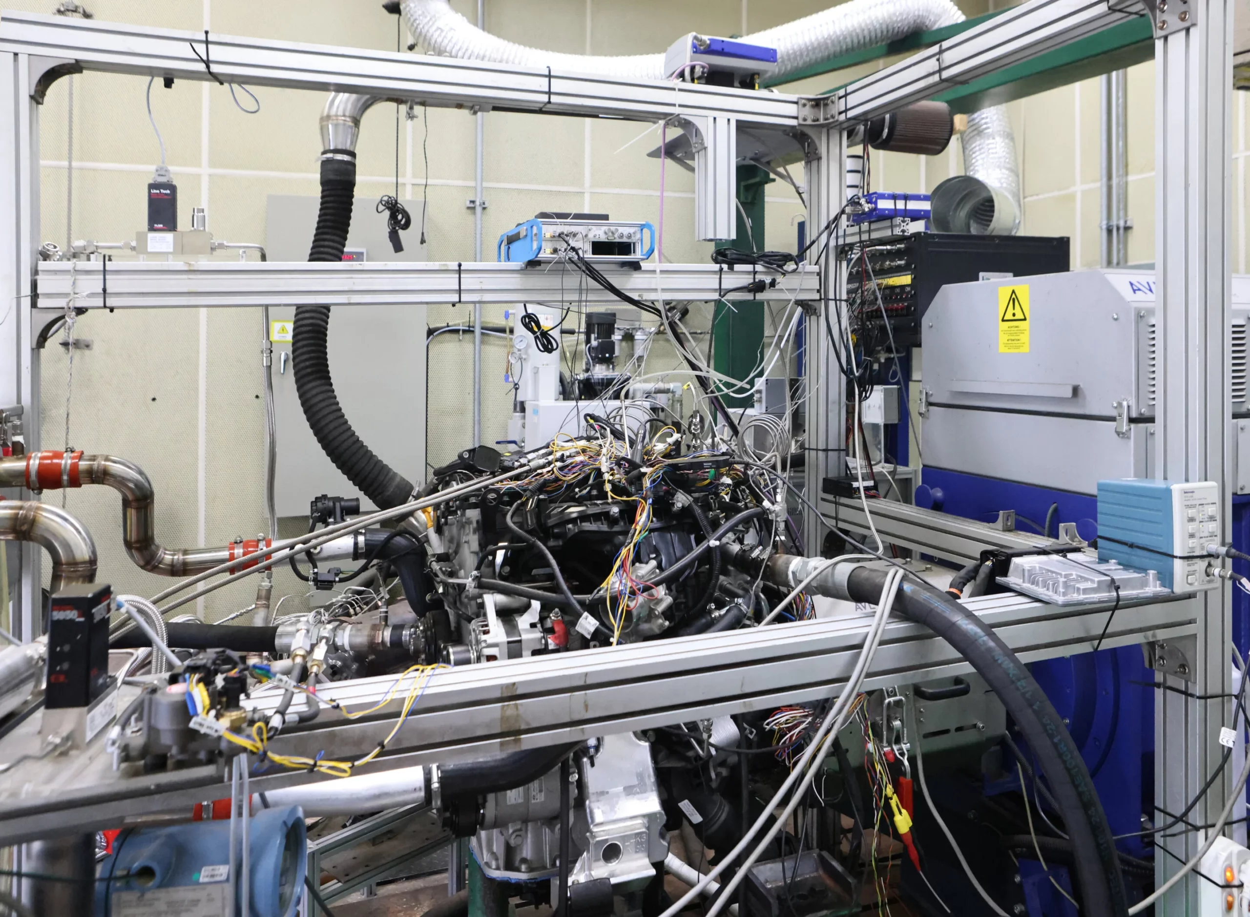Korean Researchers Develop 2-Liter Hydrogen-Fueled Car Engine