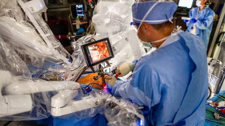 Doctors Successfully Perform First Heart Valve Surgery Through Neck ...